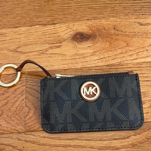 Michael Kors | Accessories | Michael Kors Key And Card Holder | Poshmark